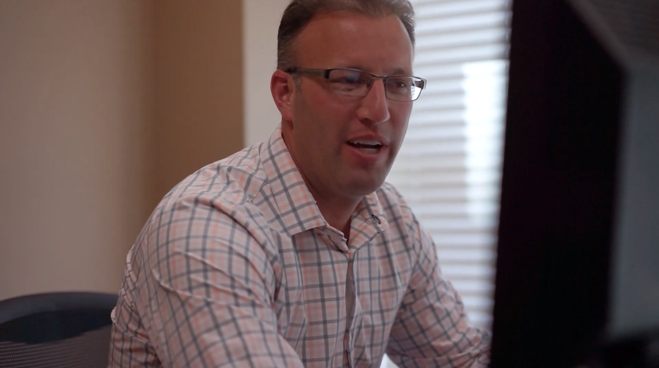 The Ultimate Guide to Selling Insurance From Home